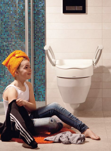 Cloo Toilet Raiser + Armrests by Etac